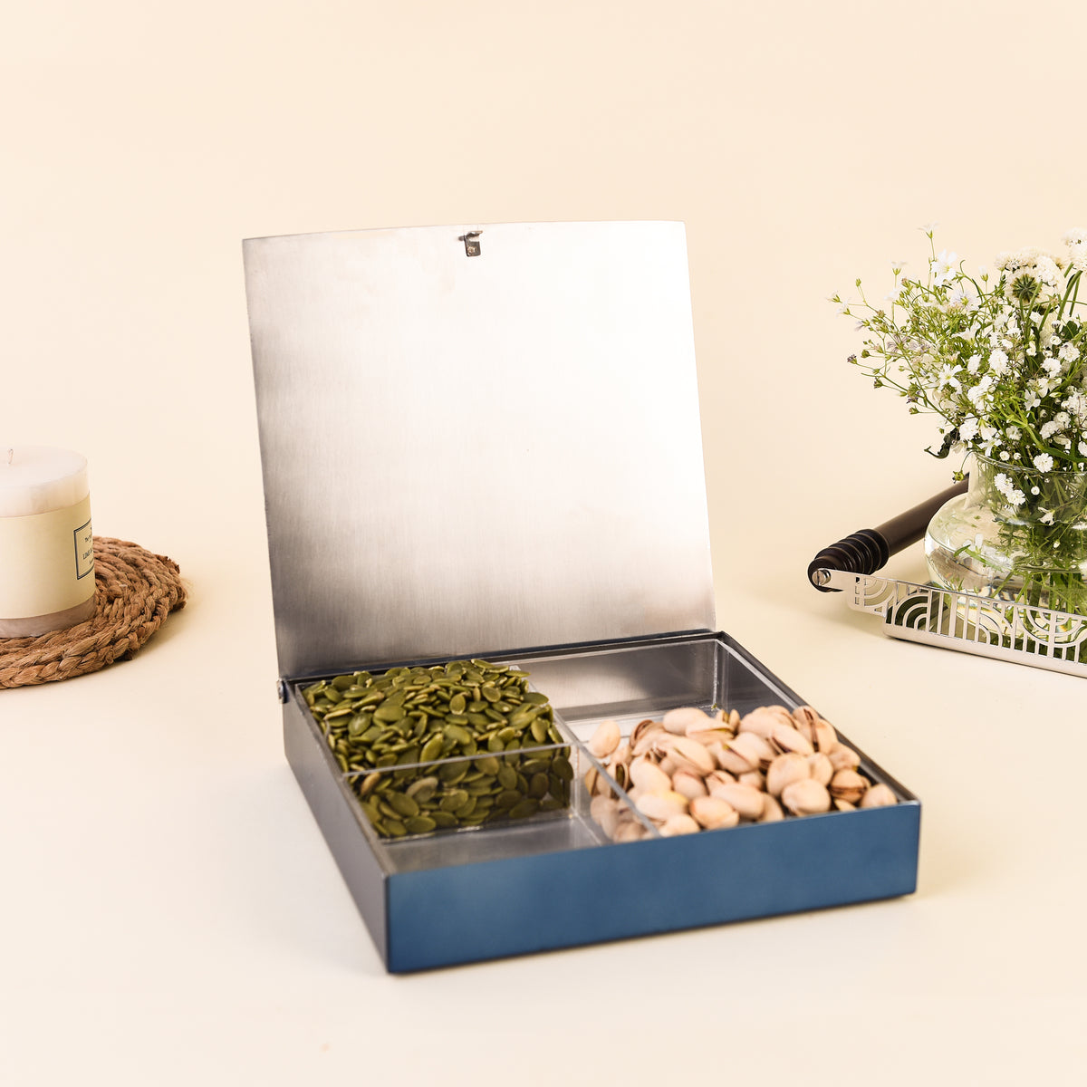 Inline Diamond Blue Square Luxury Box | 200x200