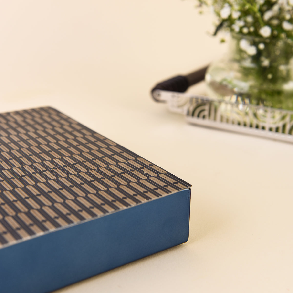 Inline Diamond Blue Square Luxury Box | 200x200